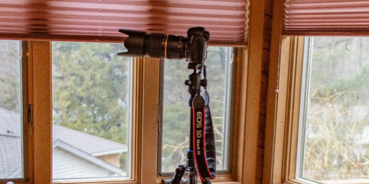 How to attach camera to tripod? A setup guide for beginners